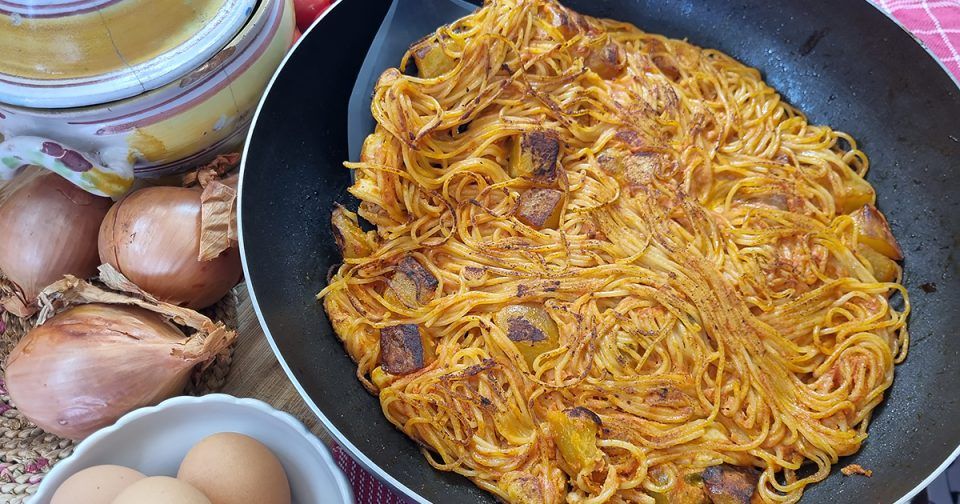 Pasta "a fròcia": come non buttare via niente! Il classico piatto di ...