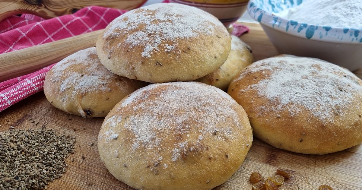 "Mufuletti" di San Martino, storia e ricetta tradizionale siciliana