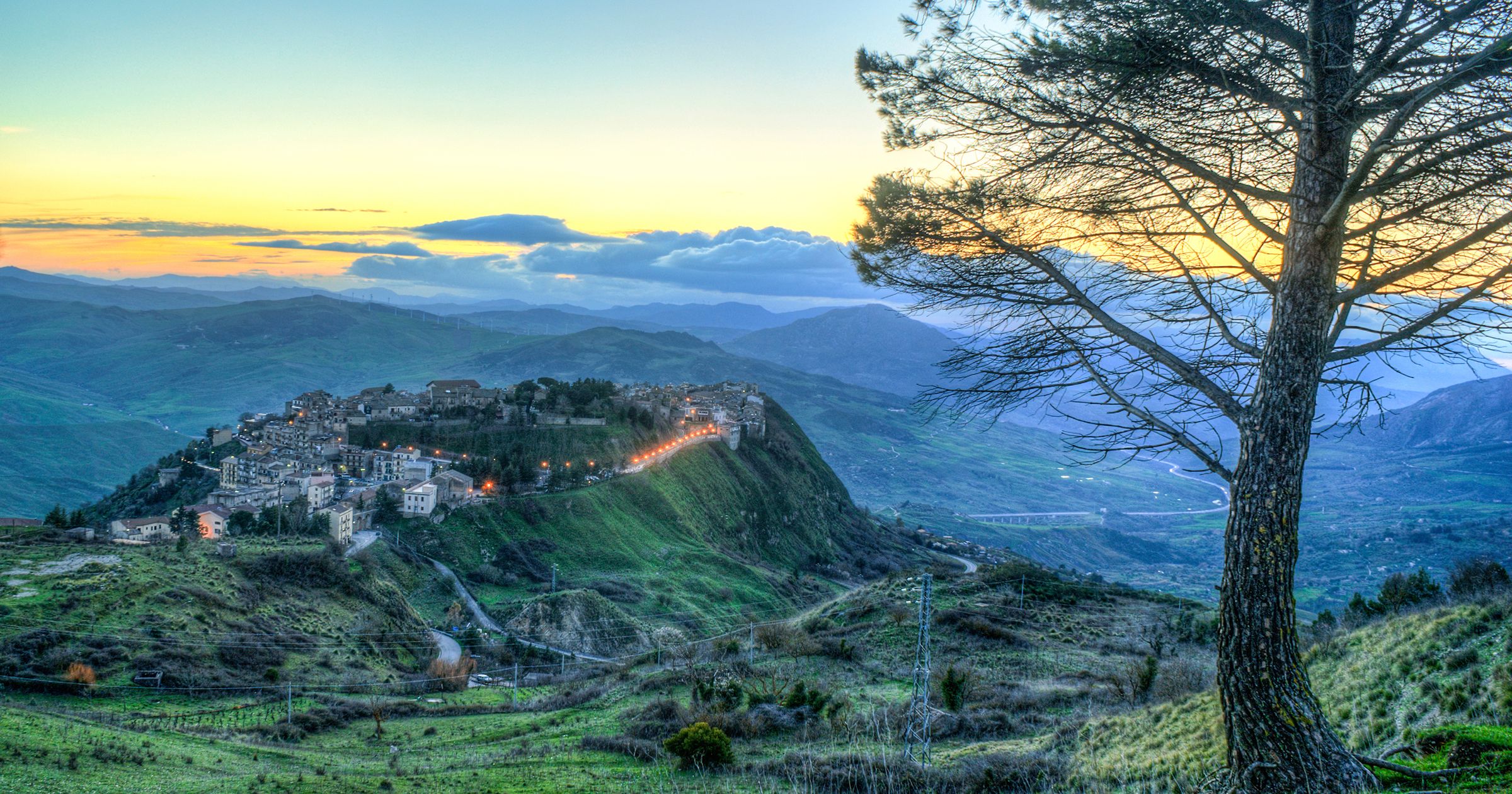 Luoghi da favola: Polizzi Generosa, l'affascinante borgo madonita ...